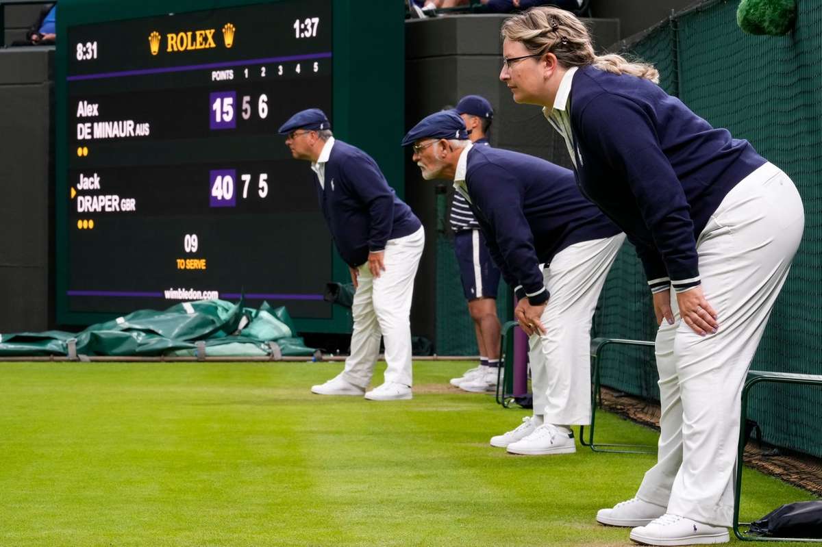 Wimbledon line judges' future uncertain as Grand Slam embraces AI ...