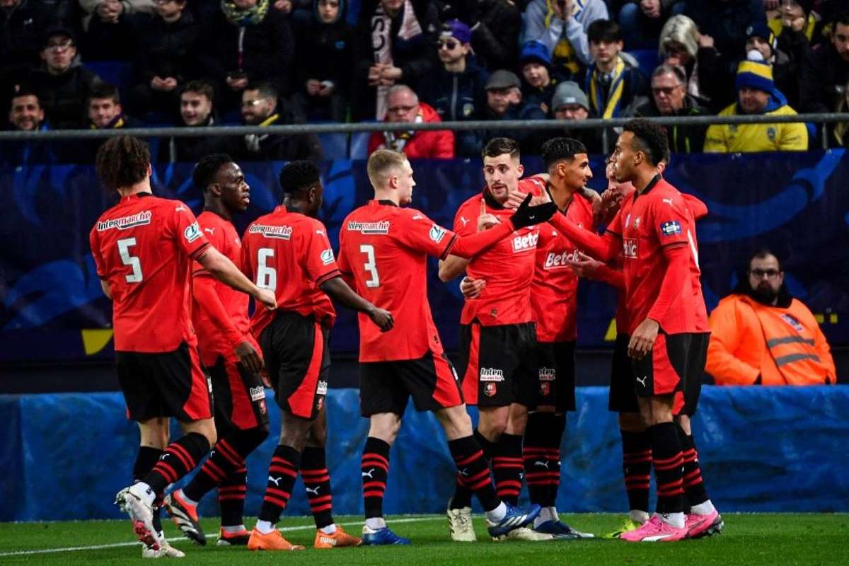 Rennes poursuit sa série de la meilleure façon en écrasant Sochaux au ...