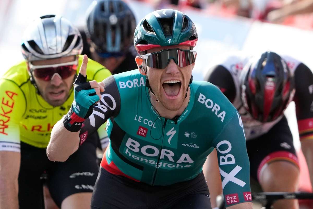 Bennett wins second stage of Vuelta, Teunissen the overall leader ...