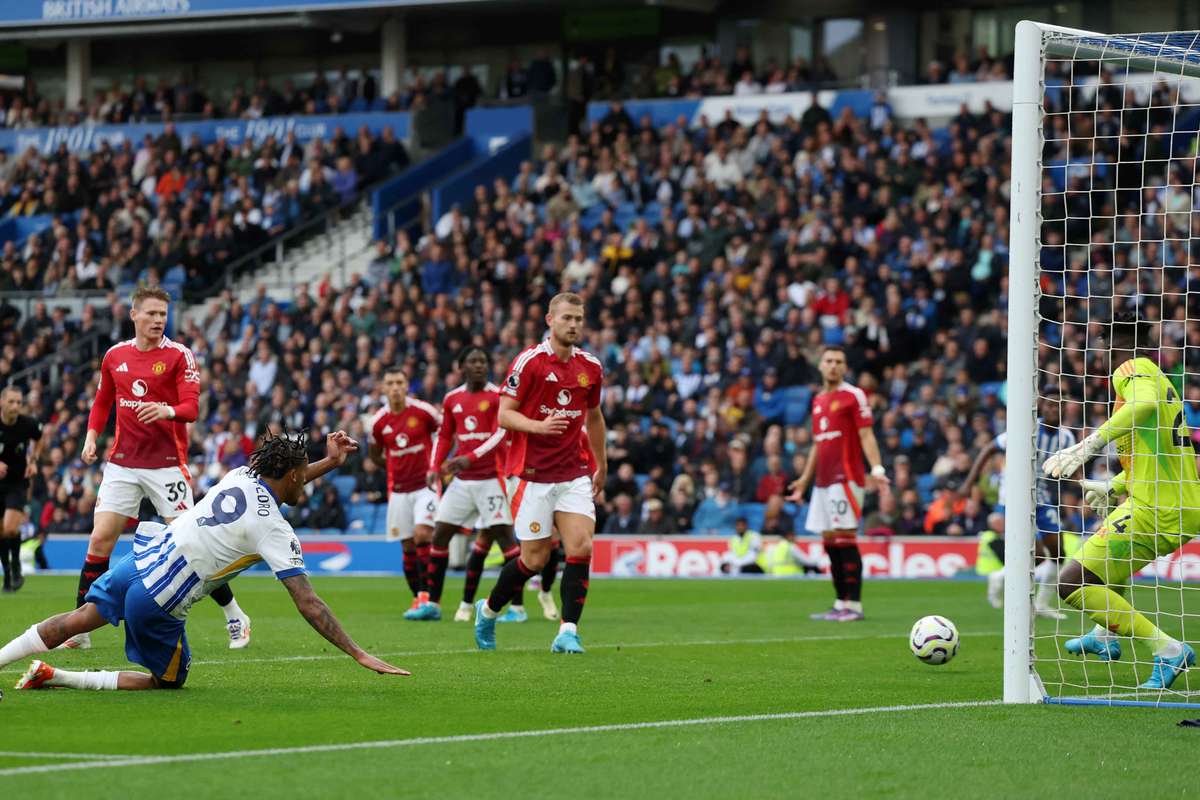 Premier accroc en Premier League pour Manchester United, battu sur le ...