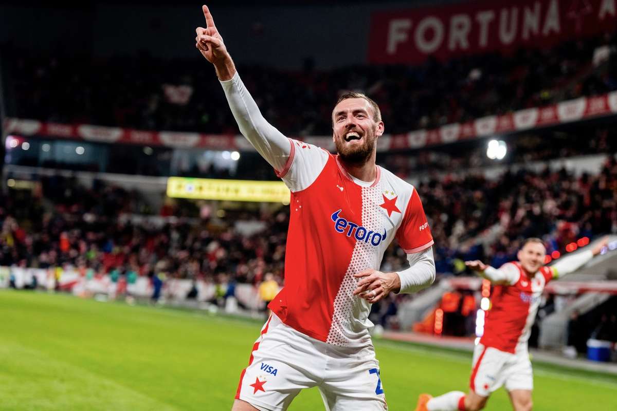 Chorý je ligovým hráčem měsíce, mezi trenéry zvítězil Kováč. V ChNL ...