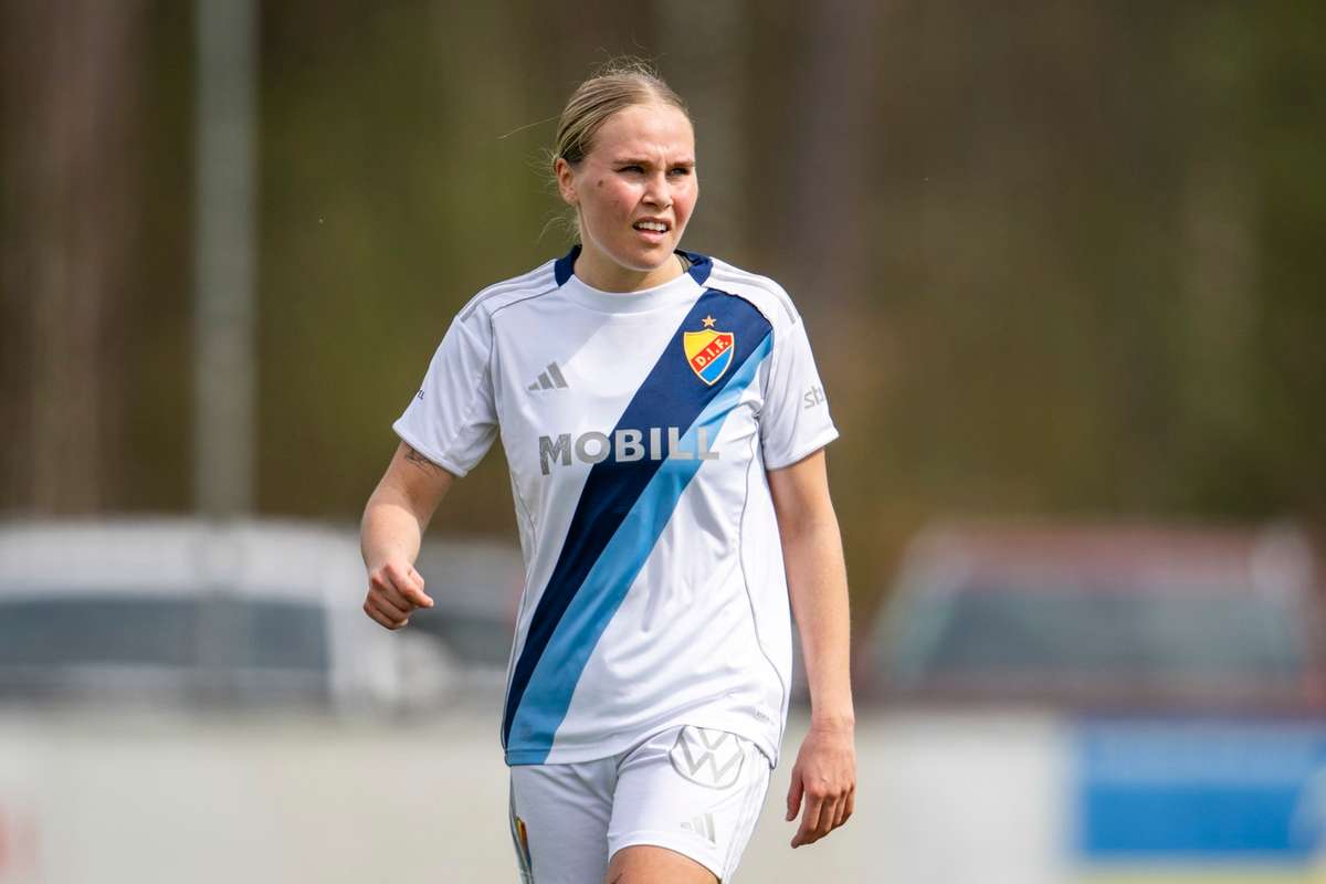 Naționala feminină de fotbal a Finlandei a convocat din greșeală o ...