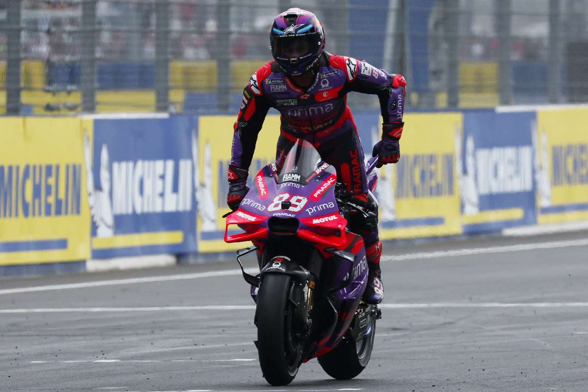 Championship leader Jorge Martin stays strong to win thrilling French ...