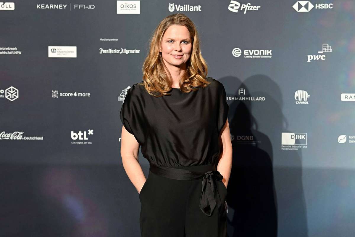 Schwimm-WM: Britta Steffen von Weltmeisterin Angelina Köhler ...