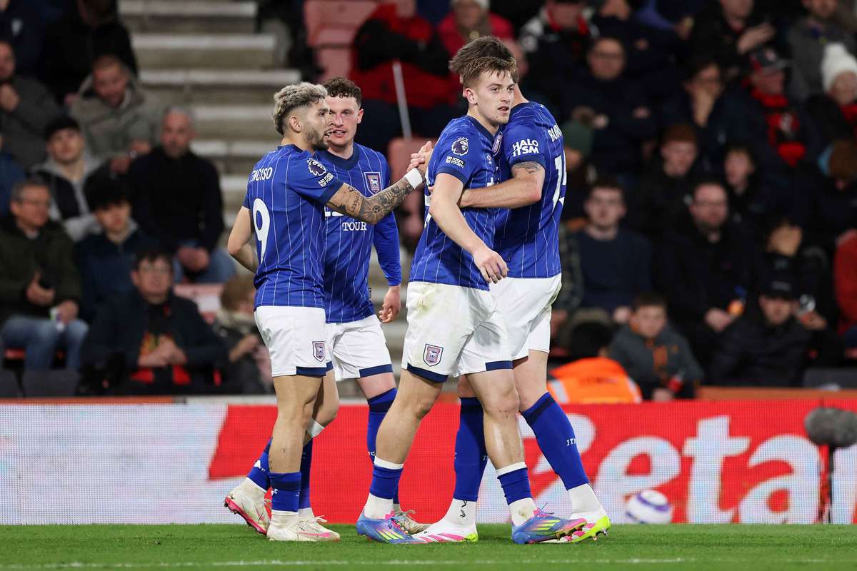 Tractor Boys pick off Cherries as Ipswich continue to fight for ...