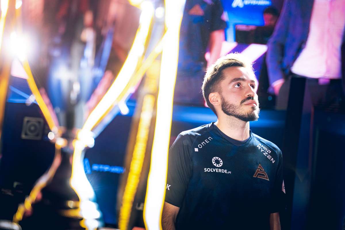MUTiRiS (eSports): "Esta é a equipa (SAW) com que vou trabalhar daqui ...