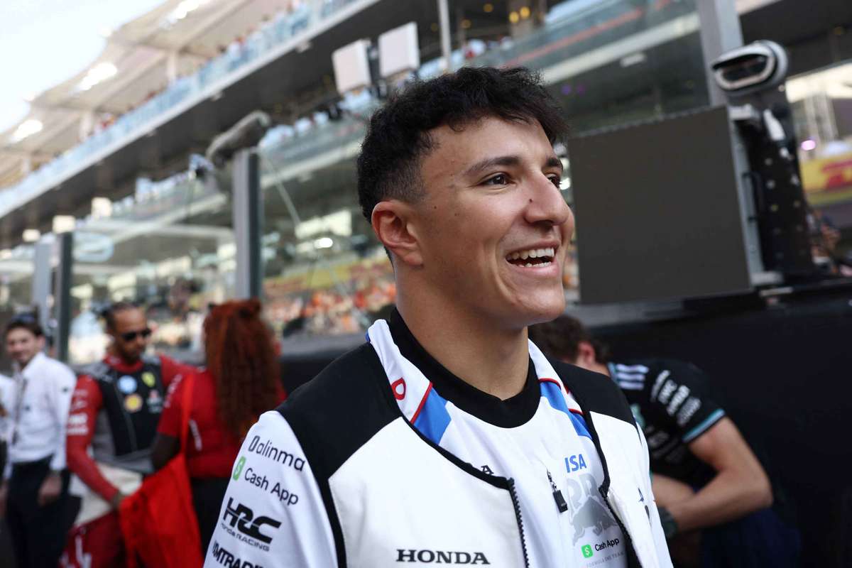 F1: Hadjar crashes as Red Bull & Ferrari rack up mileage on wet second ...