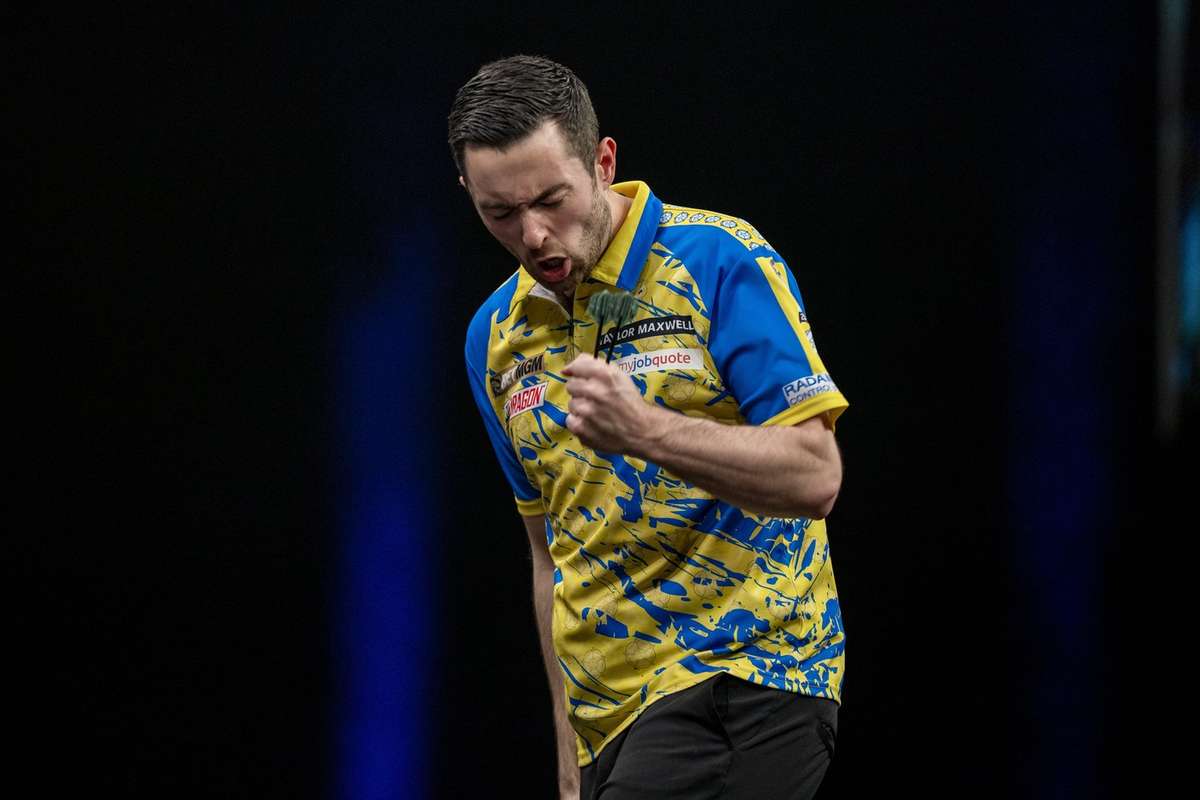 Premier League of Darts: Humphries schlägt Littler im Finale von Leeds ...