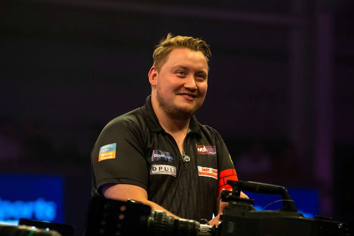 Alles Wichtige zur Darts-EM: Teilnehmer, Spielplan, Modus, TV & Stream ...