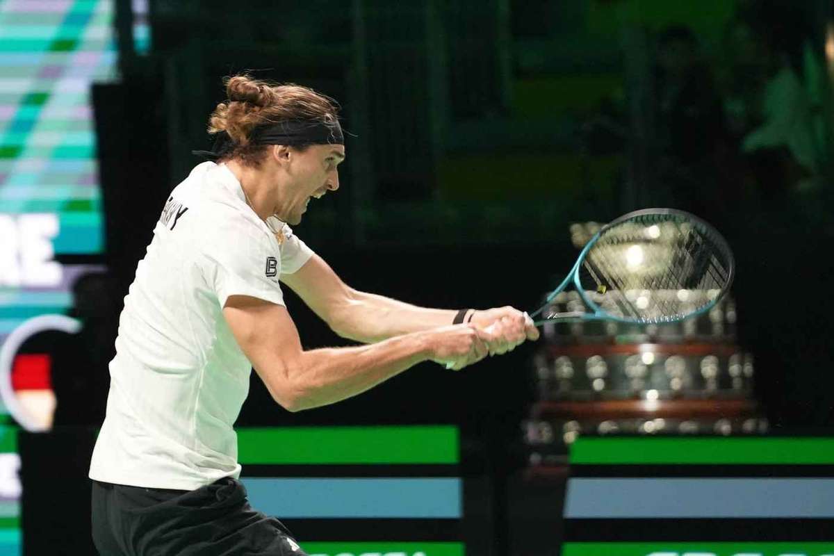 "Keine Stimme mehr": Davis-Cup-Team träumt nach Nervenkrimi vom Titel ...