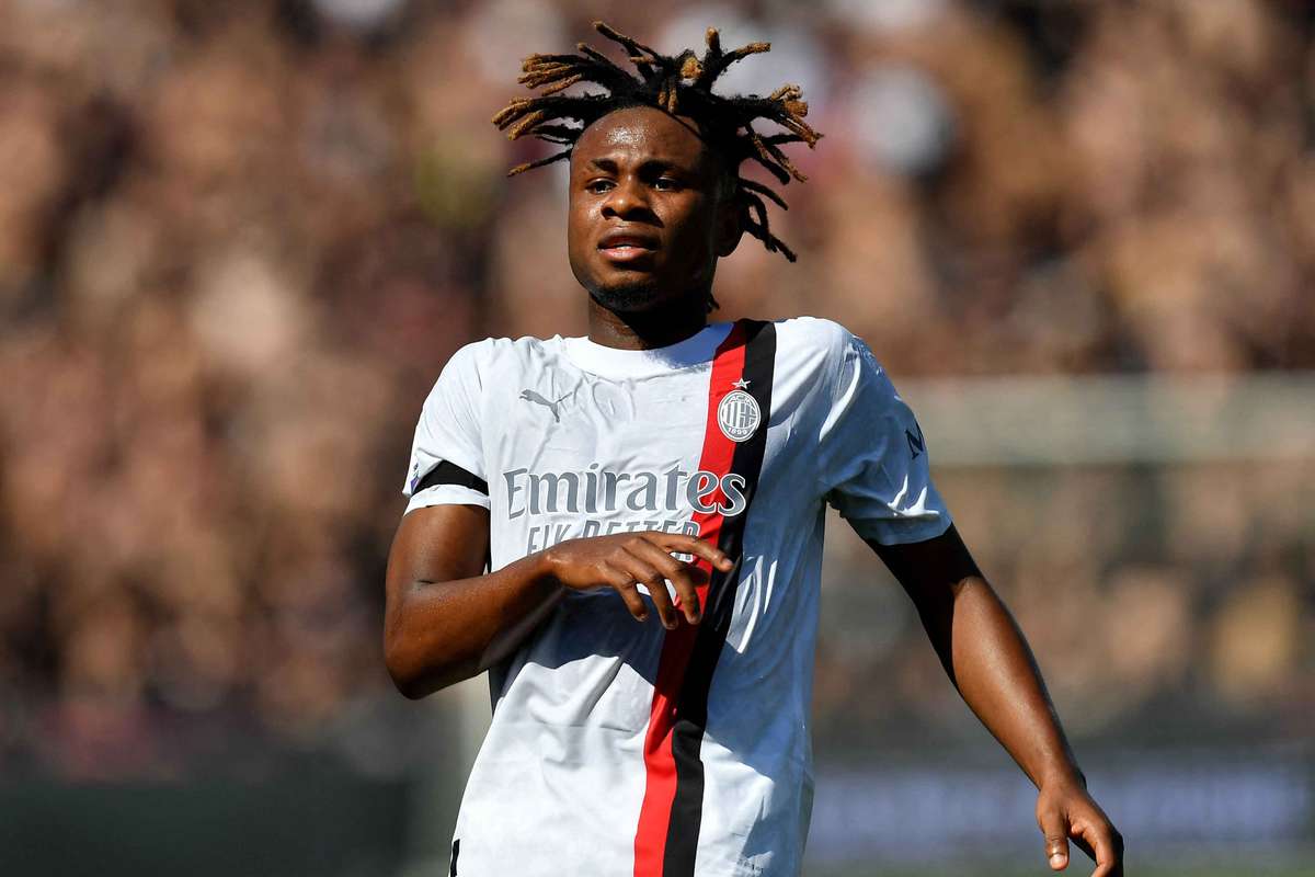 AC Milan ease into Coppa Italia last eight with 6-1 Sassuolo victory ...