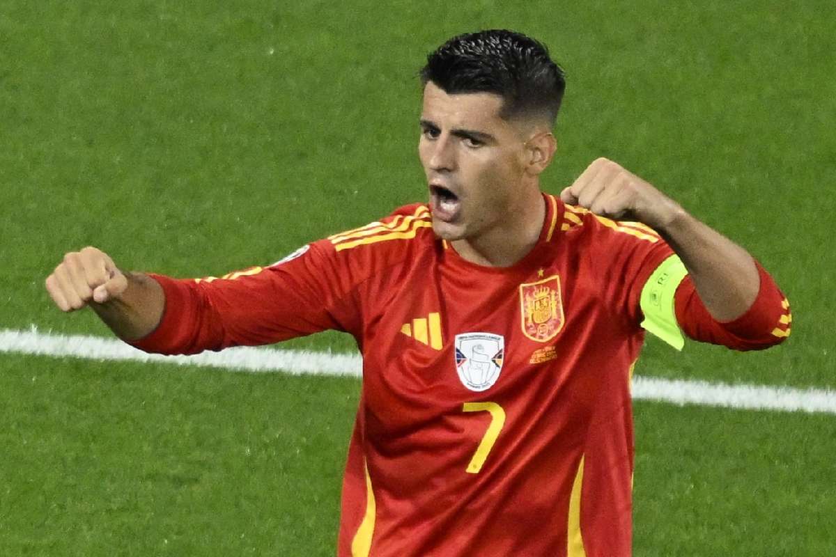 Euro: Espanha vence Itália e avança às oitavas na liderança do Grupo B ...