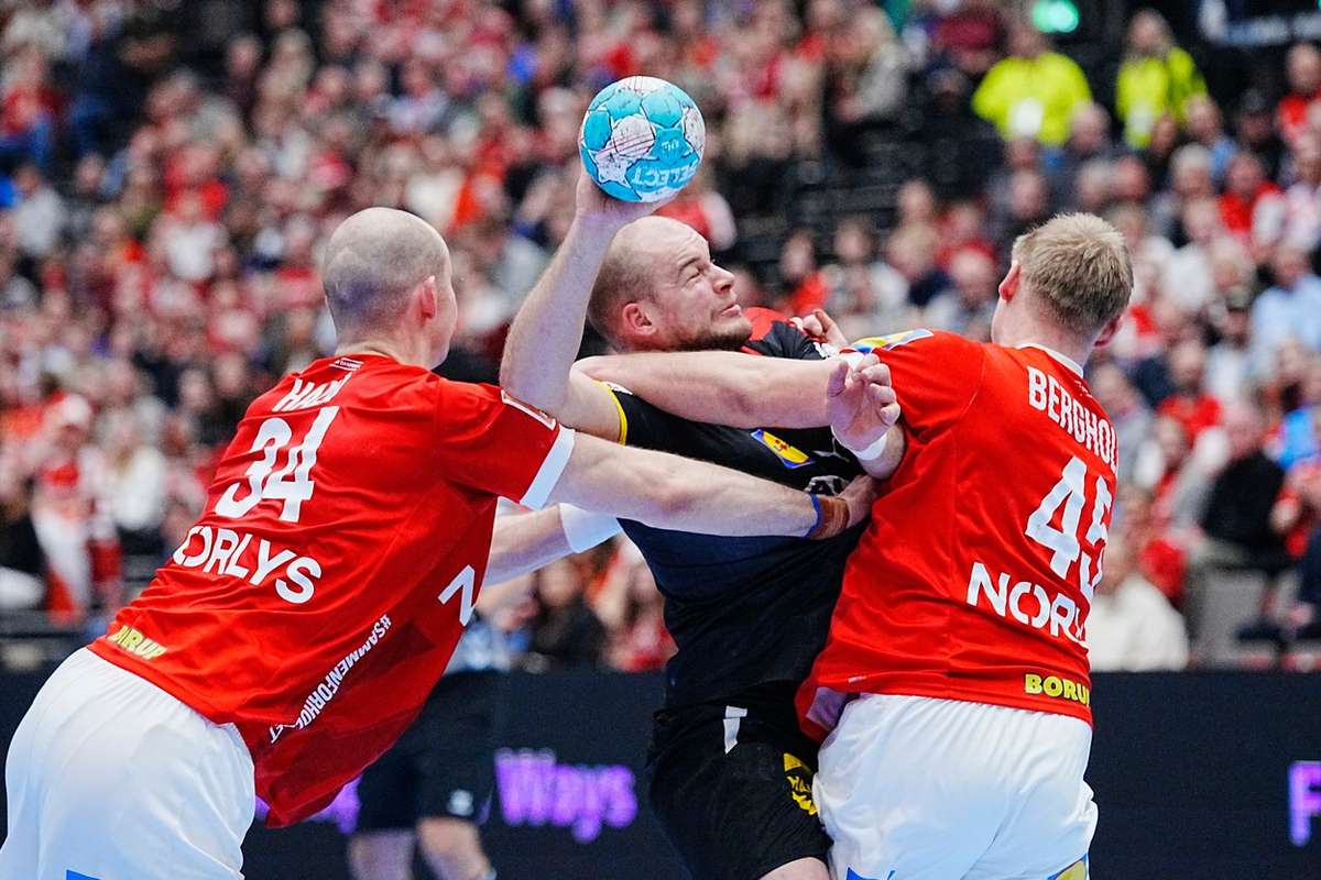 Handball: Weltmeister Dänemark zeigt DHB-Team Grenzen auf | Flashscore.de