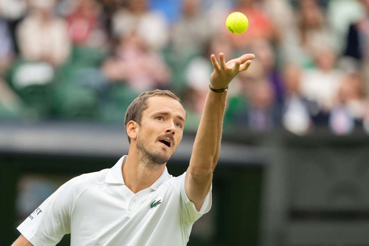 Daniil Medvedev survives Alexandre Muller scare to reach Wimbledon ...