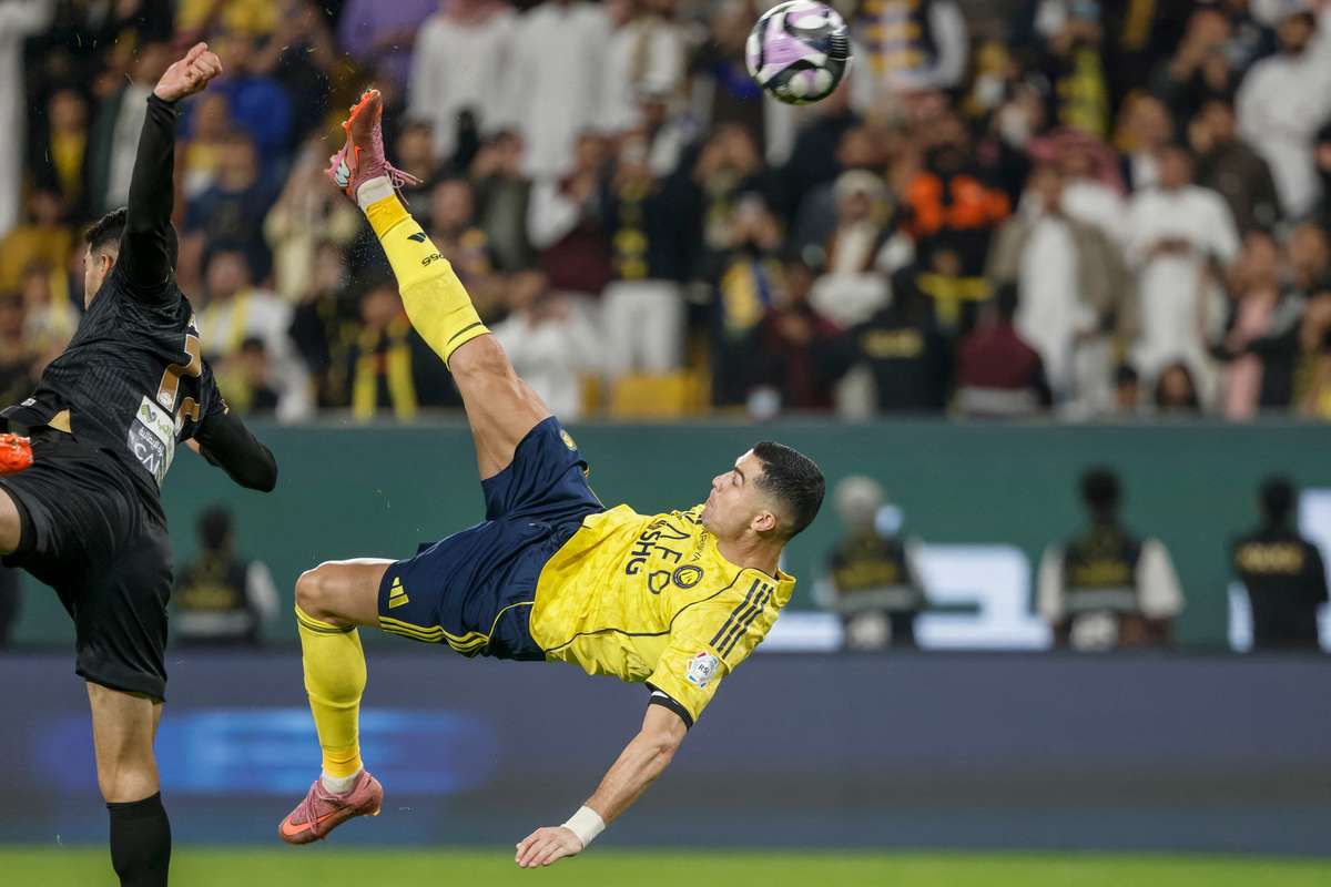 Cristiano Ronaldo scores stunning bicycle kick in Al Nassr win against ...