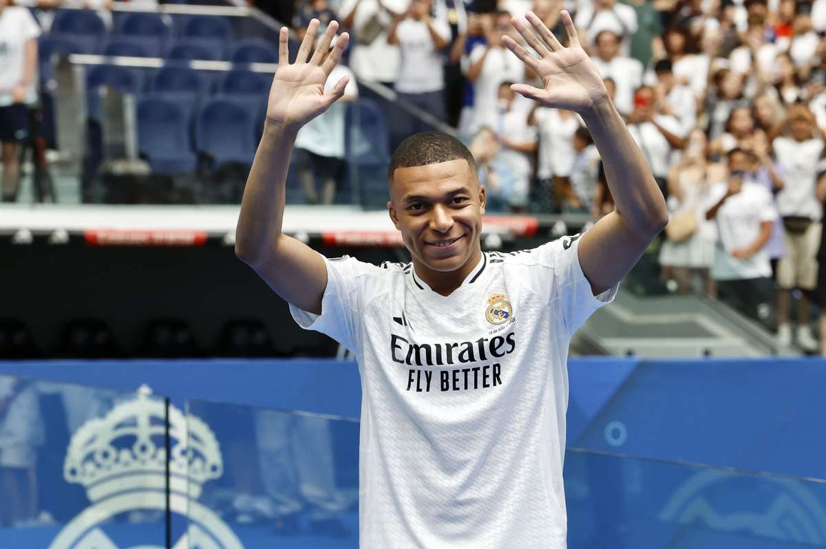 Raul: Szatnia pomoże Mbappe w szybkiej adaptacji w Realu Madryt | Flashscore.pl