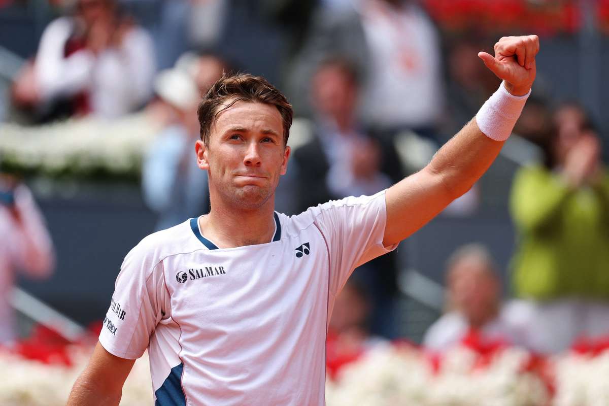 Casper Ruud moves into the Madrid Open semi-finals before Lorenzo ...