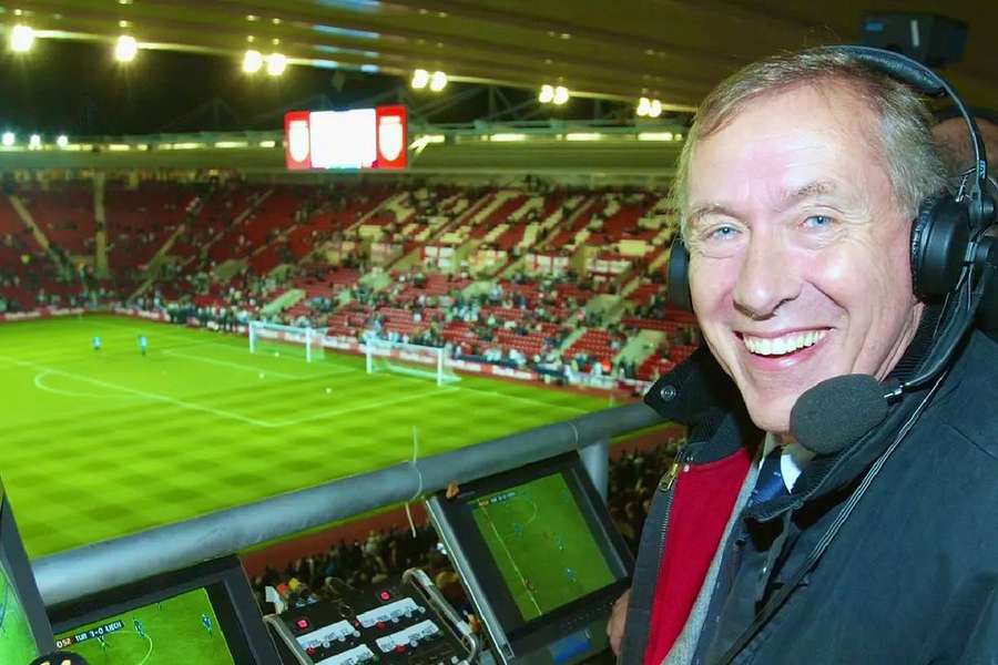Martin Tyler, a voz da Premier League, "pendura" seu microfone na Sky ...