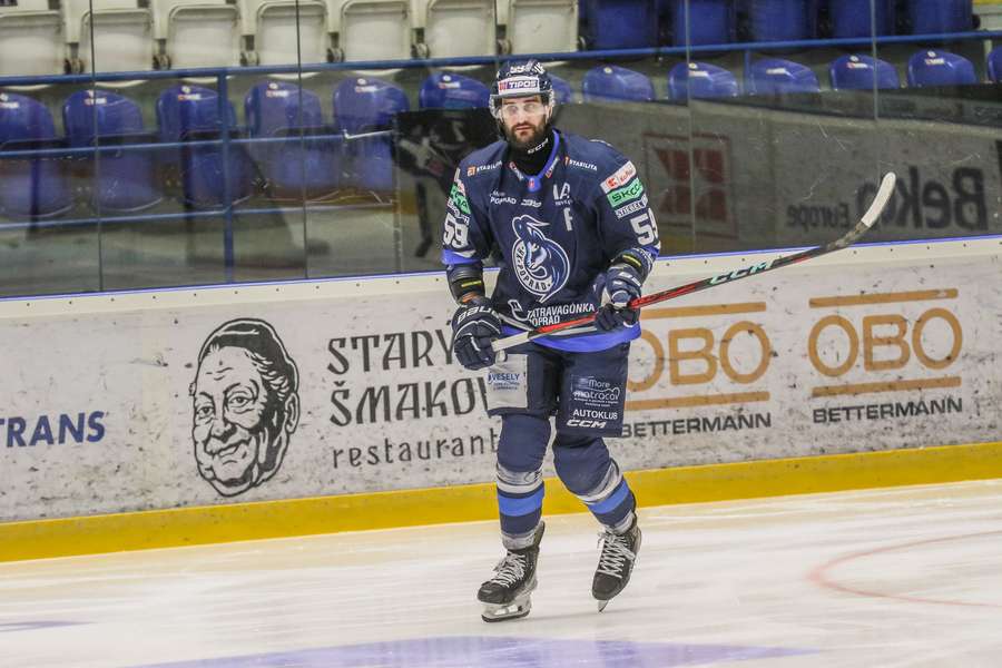 Hokej ONLINE: Regendov prvý viacbodový duel od 18. apríla, Kotvan mení ...