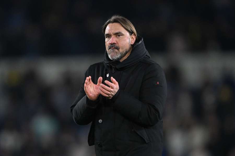 Leeds boss Daniel Farke accepts ban and fine from the FA after red card ...