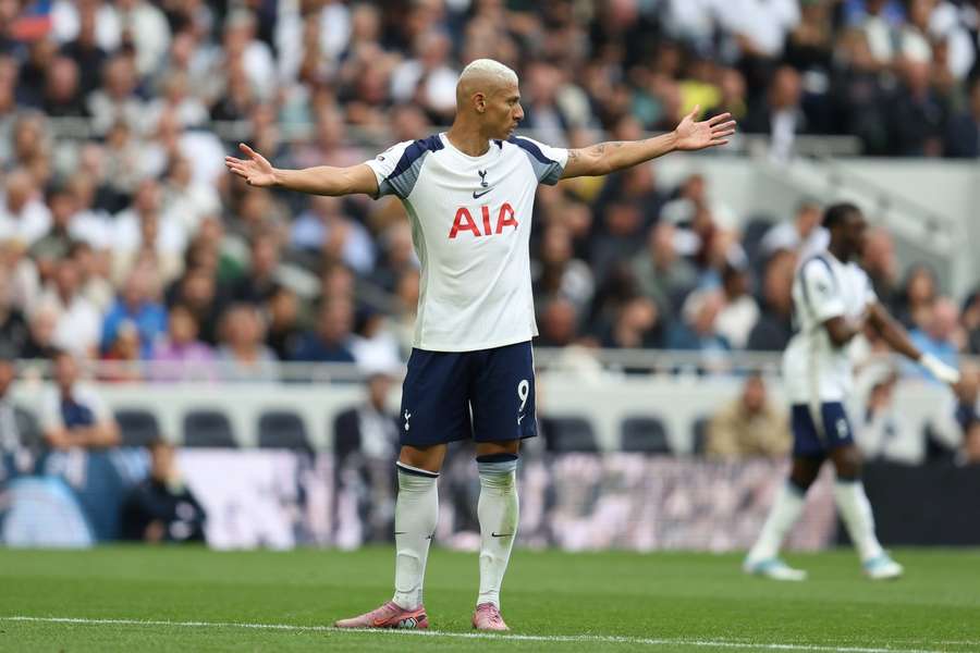 Tottenham owners release new statement after Earick approach ...