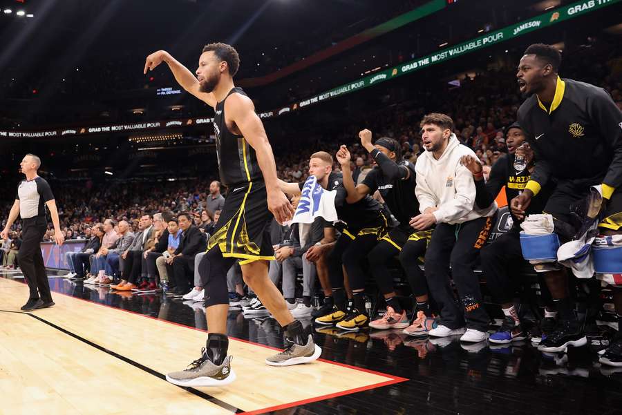 NBA, ai Warrios non basta lo show di Curry, Boston comanda a Est ...