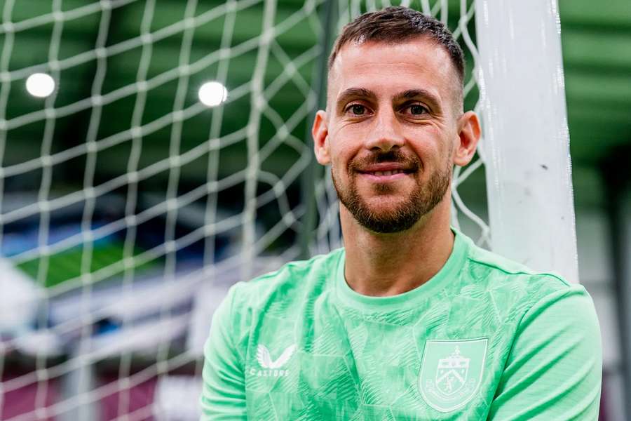 Burnley sign goalkeeper Martin Dubravka from Newcastle: I'm delighted ...
