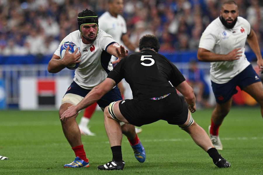 France v New Zealand as it happened: Hosts off to winning start ...