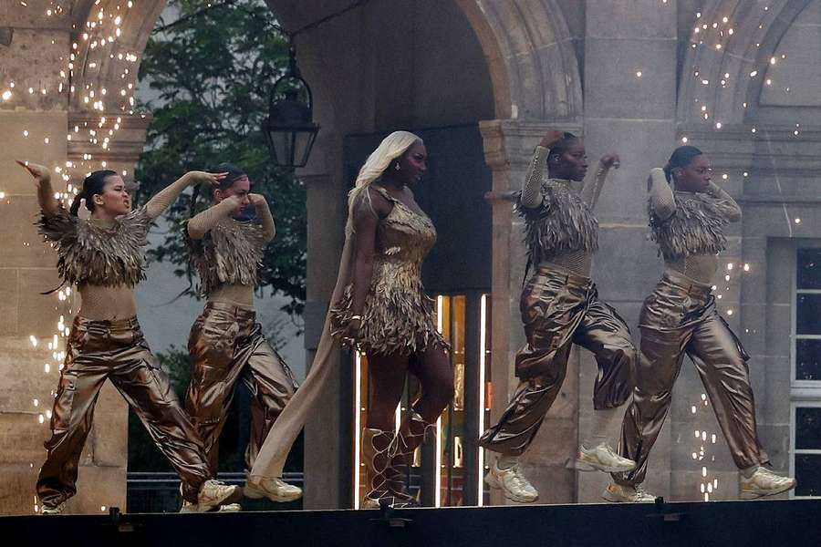 Aya Nakamura, Lady Gaga et la Seine, divas d'une cérémonie qui casse ...