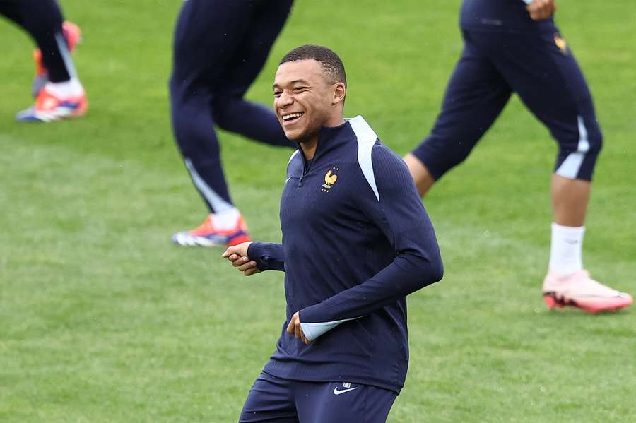 Kylian Mbappe rules out representing France at Paris Olympics ...