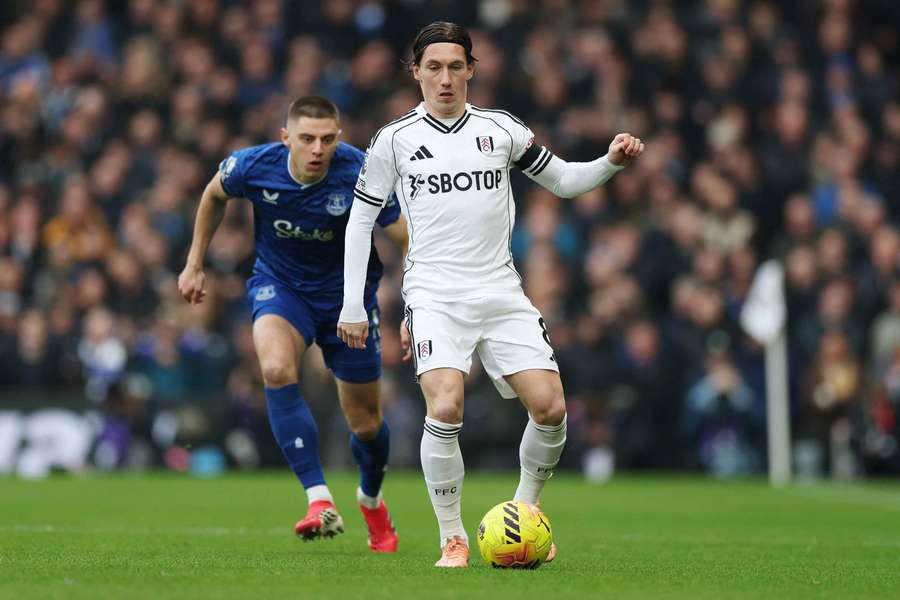 Aston Villa leading Bosman battle for Fulham midfielder Wilson ...