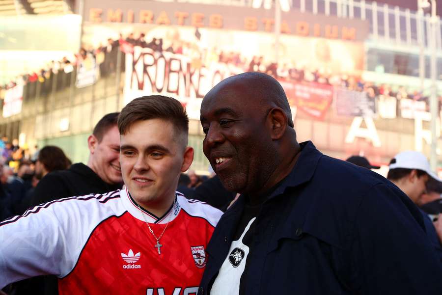 Arsenal Fan TV's Robbie Lyle wants Arsenal to sack Mikel Arteta if he ...