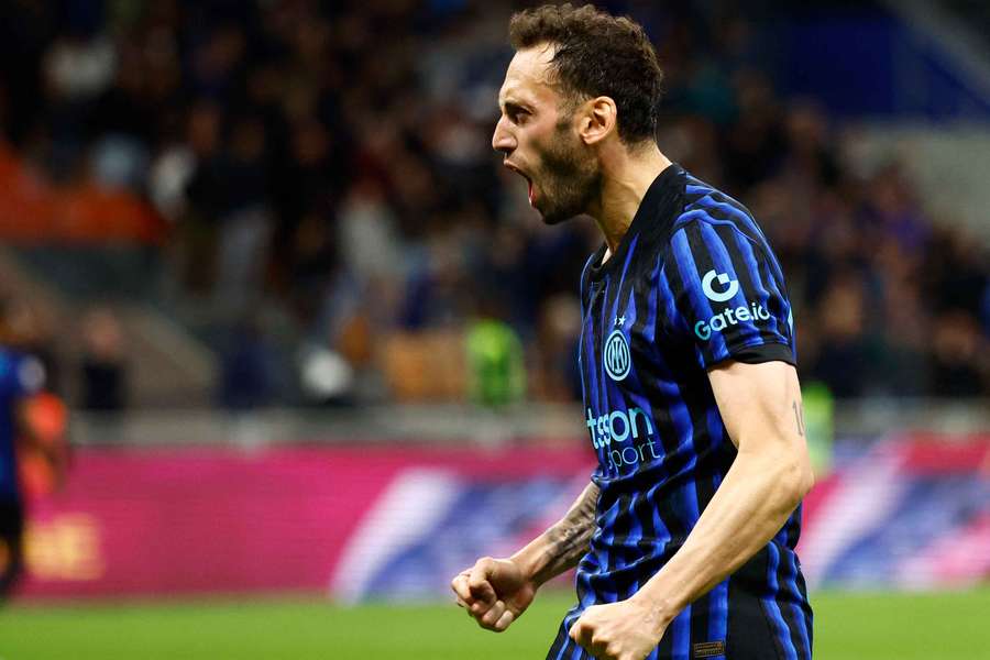 Inter Milan make Calhanoglu summer sale decision - TribalFootball.com