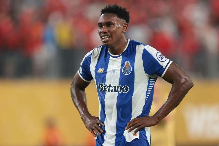 Samu Aghehowa Likely to Reject Newcastle and Stay at Porto ...