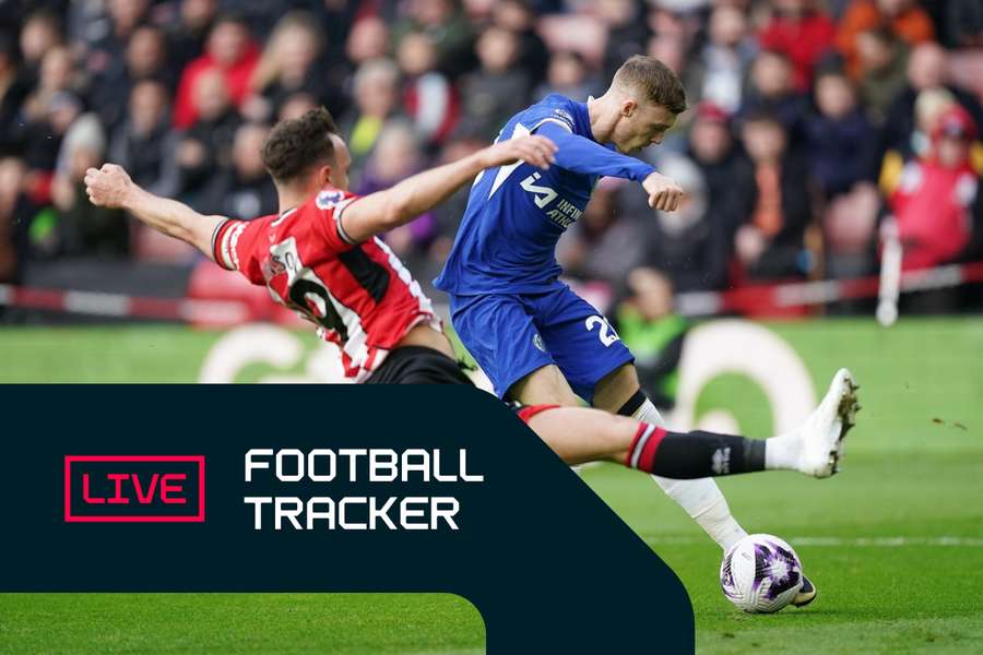 Football Tracker: Chelsea lead, Spurs pegged back, Liverpool and Man ...