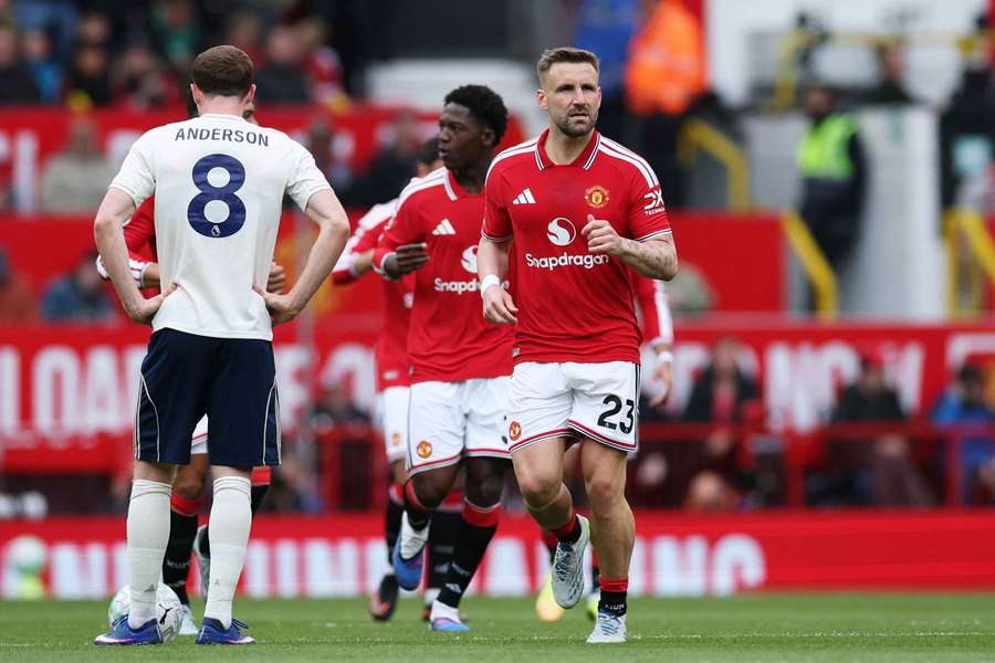 Michael Carrick backs Luke Shaw for England World Cup call-up ...