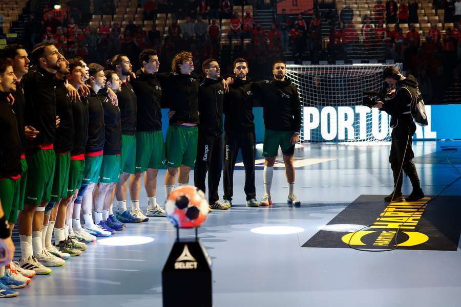 Europeu de andebol: Portugal com teste de fogo contra campeã que pode ...