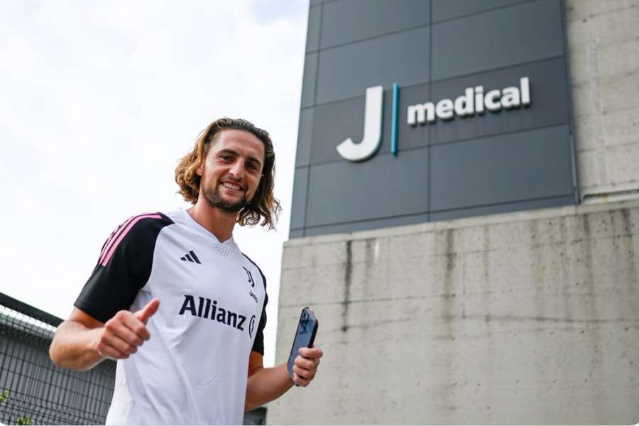 Juventus abre as portas do treino aos adeptos e Rabiot regressa ao ...