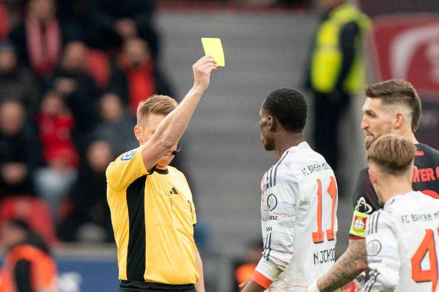 Uli Hoeneß furious over controversial calls against Bayern Munich ...