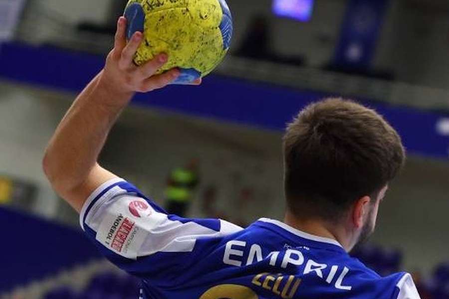 Andebol: FC Porto goleia Camões (25-55) e está nos oitavos da Taça de ...