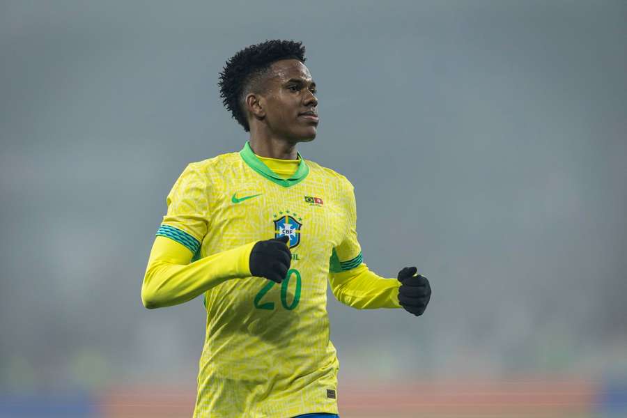 Trabelsi tips Chelsea's Estevao to win the Ballon d'Or: He's a new ...