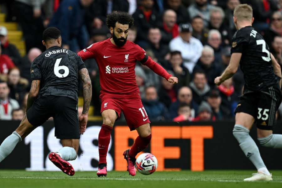 Liverpool y Arsenal se enfrentan por el liderato en la Premier ...