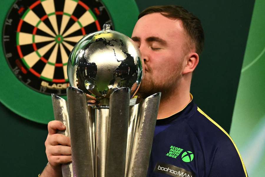 Darts scores last night store