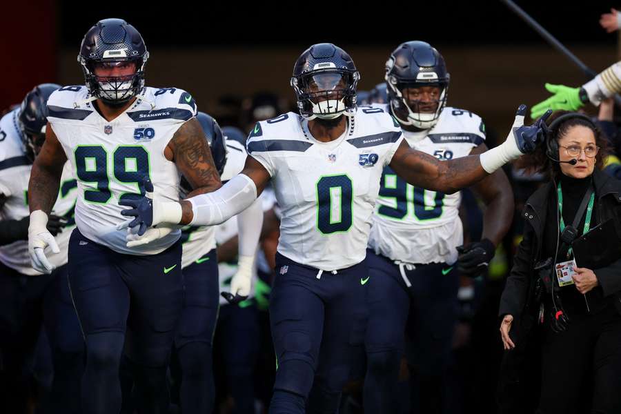 Seattle Seahawks win top seed in the NFC after downing San Francisco ...