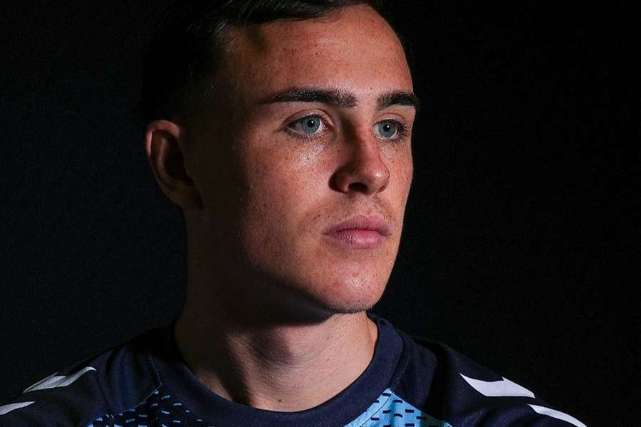 DONE DEAL: Wycombe snap up Fulham midfielder Harris - TribalFootball.com