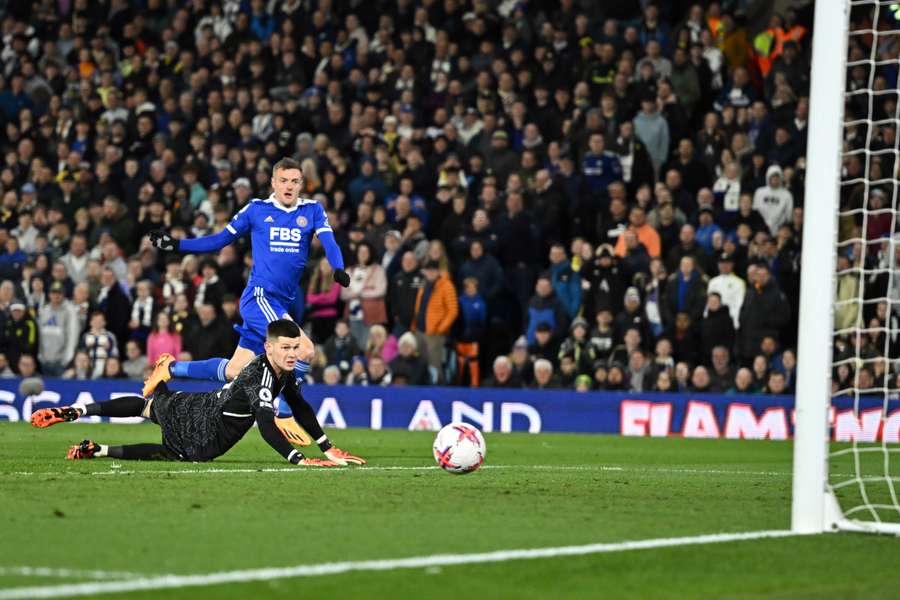 Vardy the hero as Leicester earn crucial point at battling Leeds ...