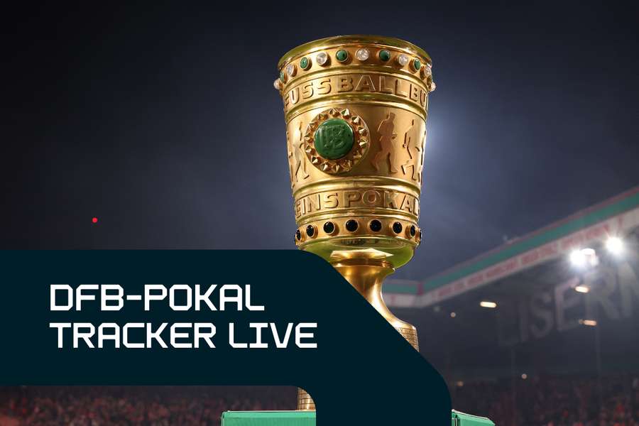 DFB Pokal LIVE: FC Bayern führt dank Eigentor – Rönnow patzt ...