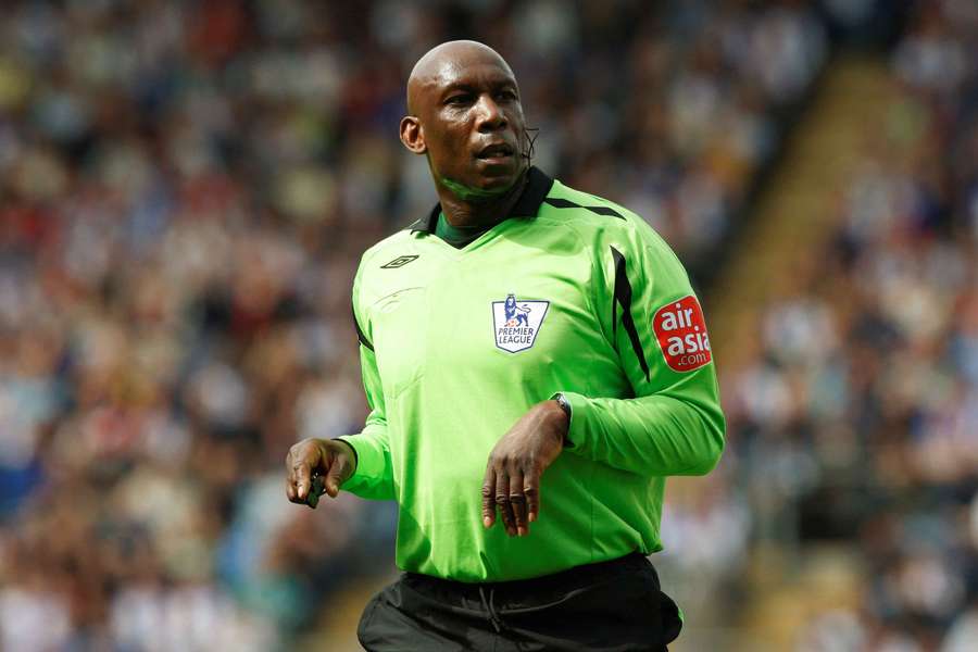 Premier League: First black referee Uriah Rennie dies aged 65 ...