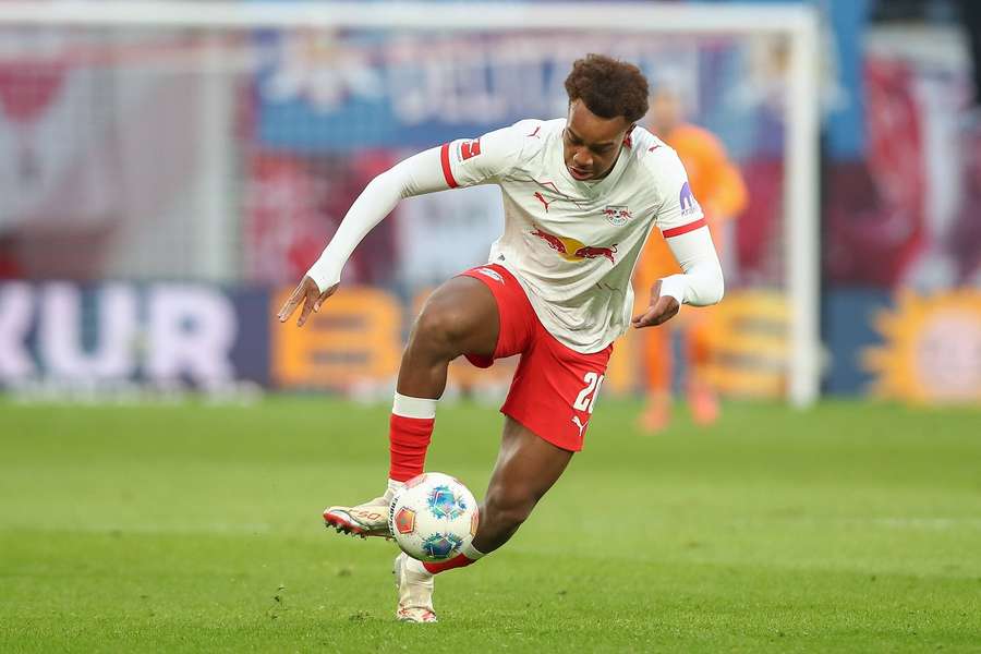 Chelsea, Man Utd watching RB Leipzig midfielder Ouédraogo ...