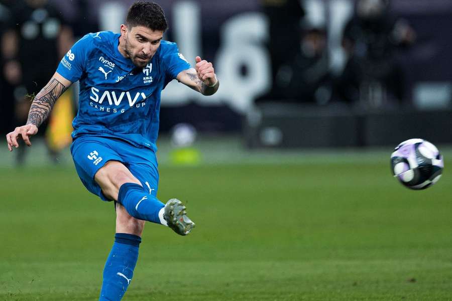 Arábia Saudita: Rúben Neves marca e assiste no triunfo do Al Hilal (3-0 ...